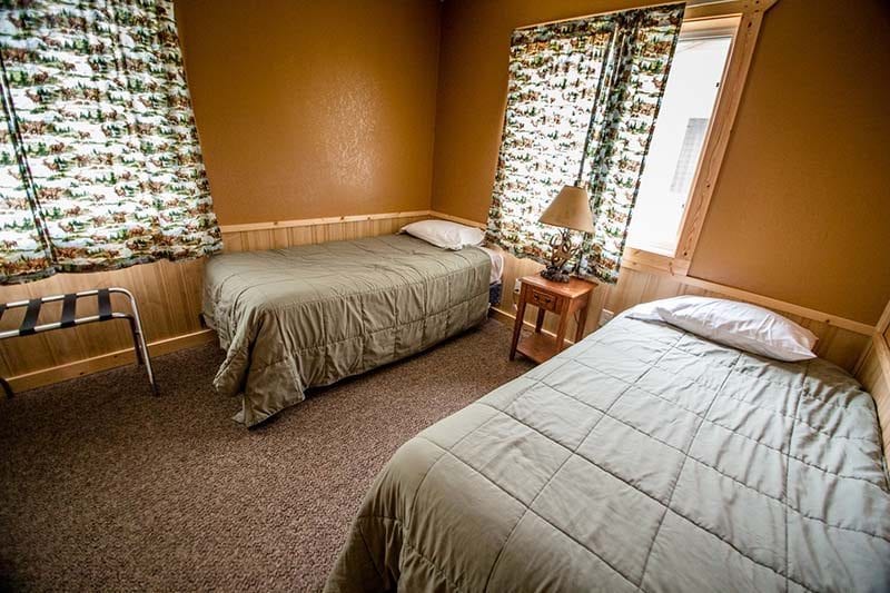 Cabins & Charter Fishing Packages | Cyrus Resort Lake of the Woods