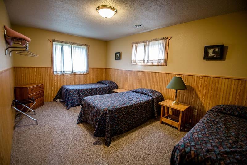 Cabins & Charter Fishing Packages | Cyrus Resort Lake of the Woods