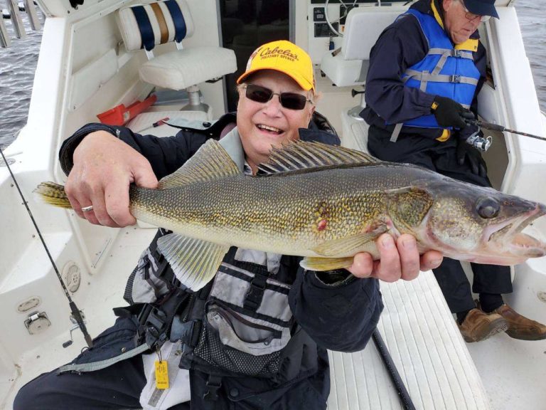 Cyrus Resort on Lake of the Woods, MN | Cabins + Fishing